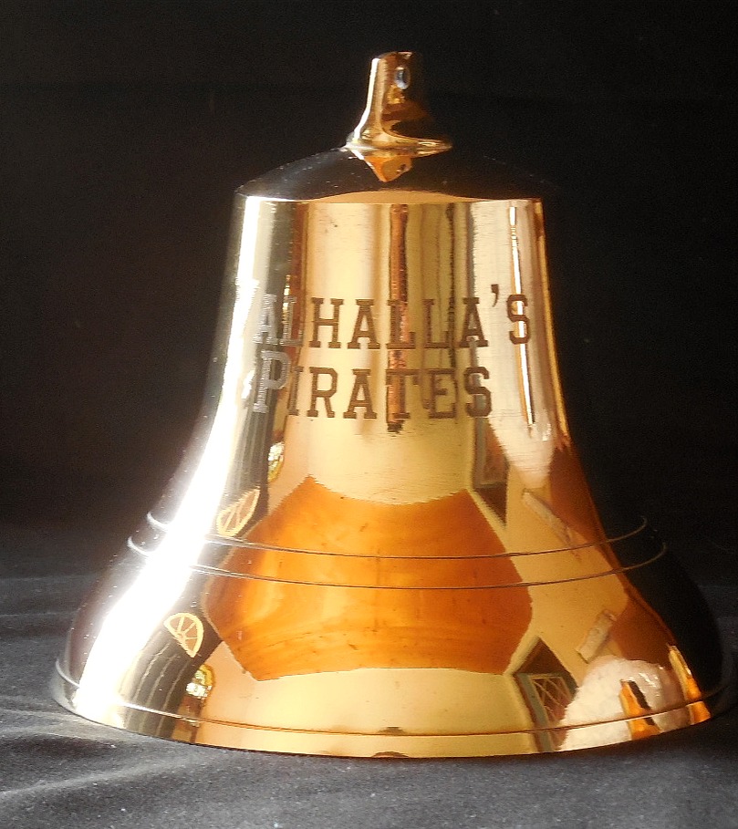 Robin's Dockside Shop - Engraving