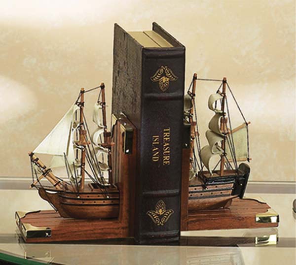 Robin's Dockside Shop - Nautical Decor'